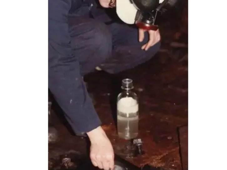 Scientist Drinks Water From 2.6 Billion Years Ago