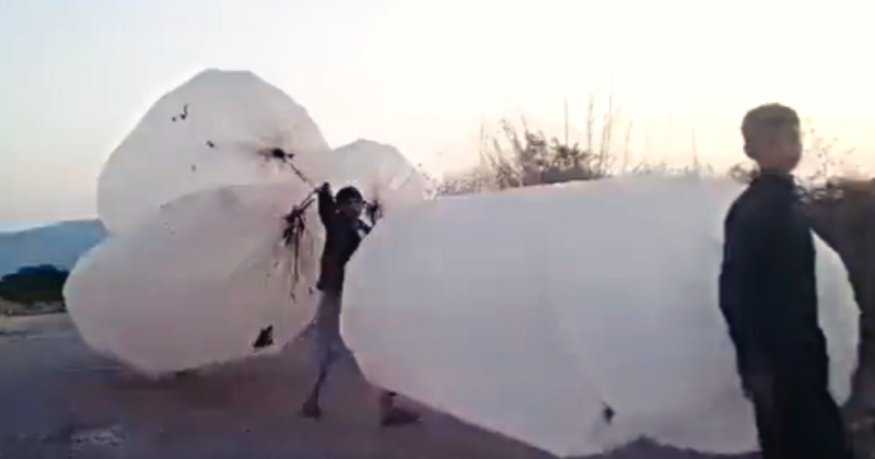 Video Of Pakistani Locals Carrying Cooking Gas Goes Viral