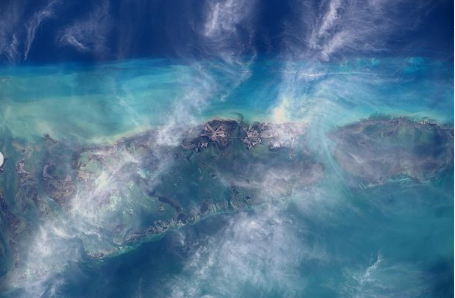 Around The World In 90 Minutes: Astronaut Shares Stunning Pics Of Earth ...