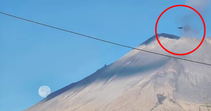 Image Of 'UFO' Near Mexican Volcano Take The Internet By Storm