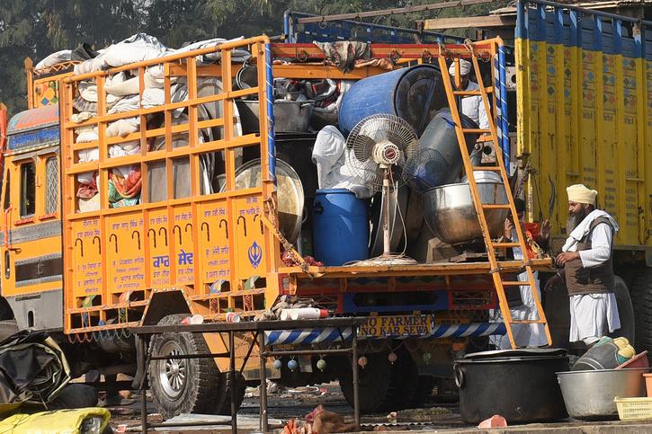 Tractor Rallies, Marches Kicked Off On R-Day To Honour Farmers Who Died ...