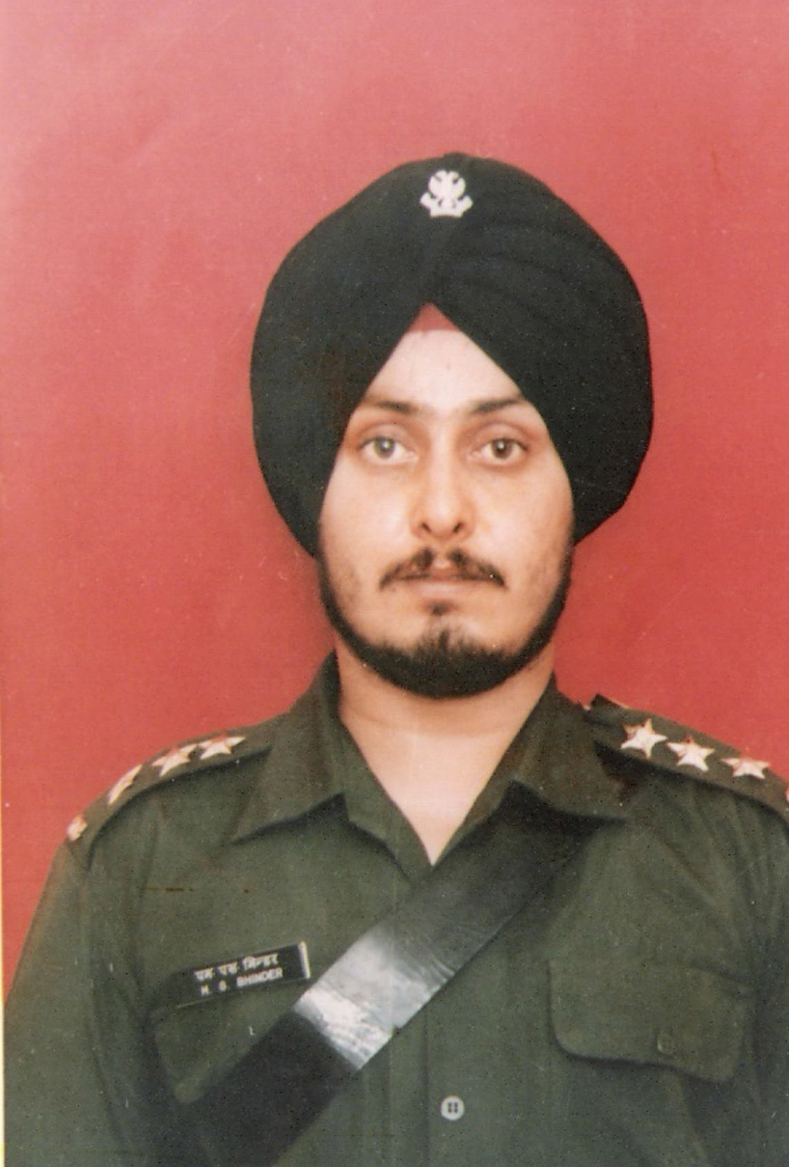 Meet Braveheart Capt Bhinder, Who Died Saving 150 Lives After Losing ...
