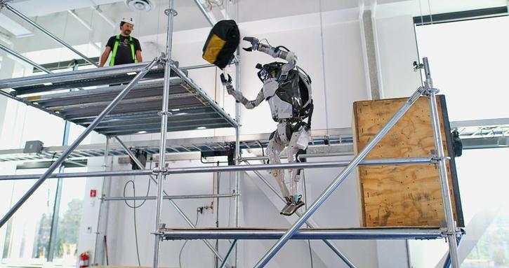 Boston Dynamics Shows Off Bipedal Robot 'Atlas' That Could Work ...