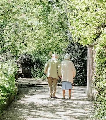 People Share How They Deal With Their Parents Ageing