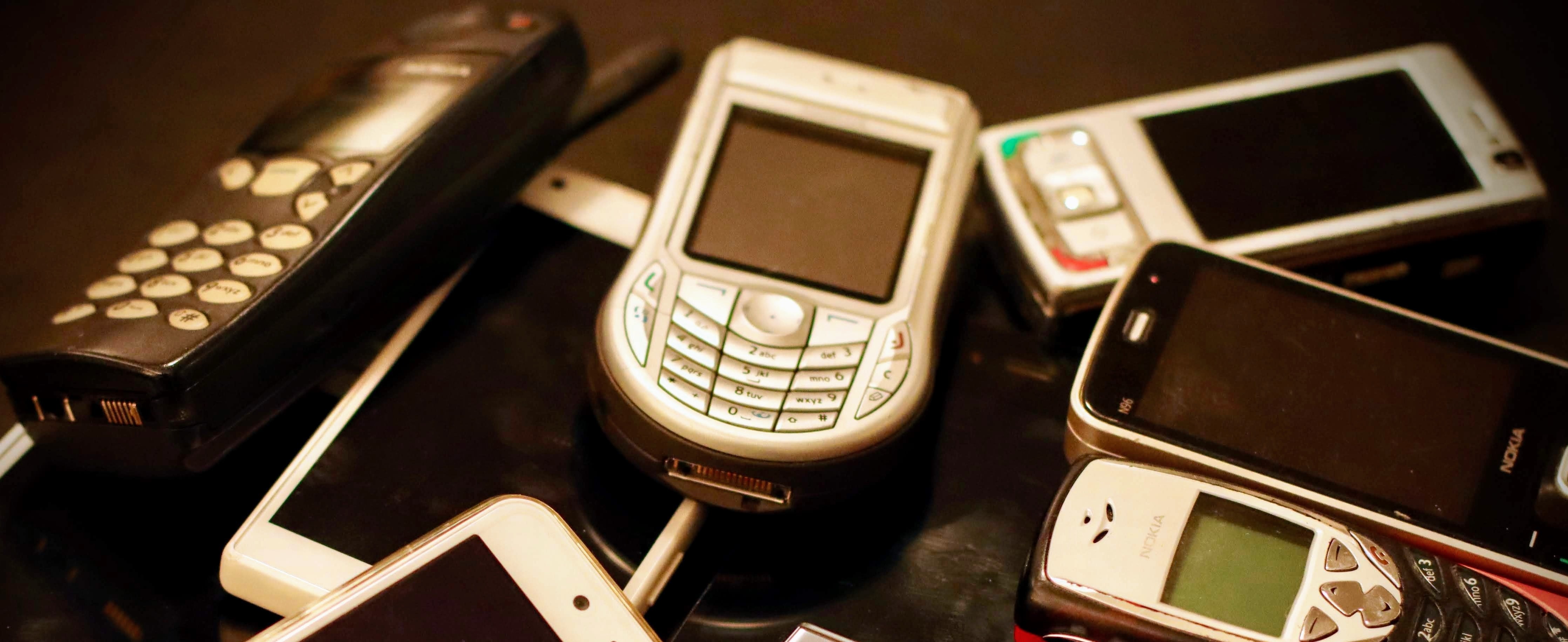 1963 News Article Predicted The Future Of Mobile Phones