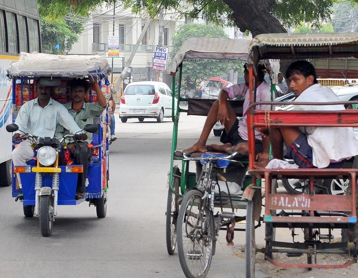 Long Before EVs Became A Craze, This Father-Son Duo Led The E-Rickshaw ...