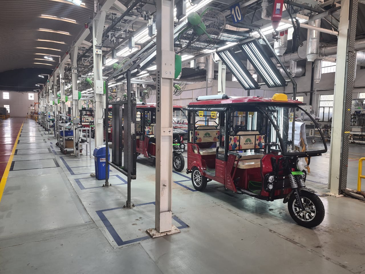 Long Before EVs Became A Craze, This Father-Son Duo Led The E-Rickshaw ...