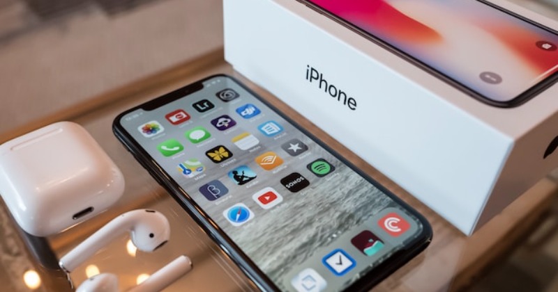 Terrifying New Feature On iOS 17 Can Clone Your Voice