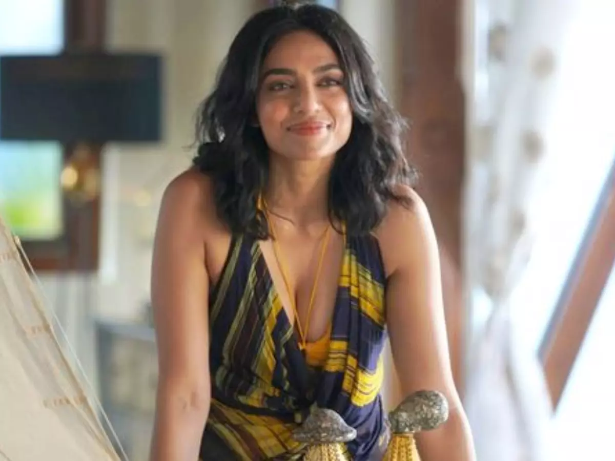 ‘so Stunning Fans Go Gaga Over Sobhita Dhulipalas Steamy Scenes In