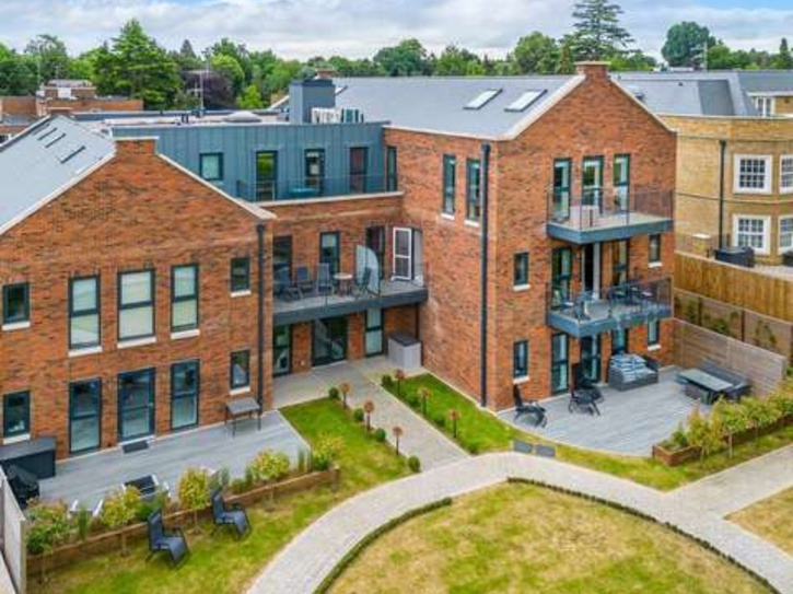 Where The UK's Wealthiest Live? These Are The Poshest Towns And Cities ...