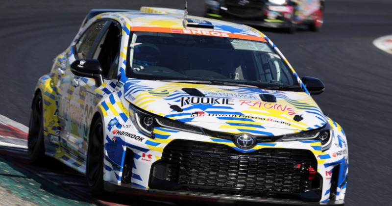 World’s First Ever Hydrogen-Fueled Race Car