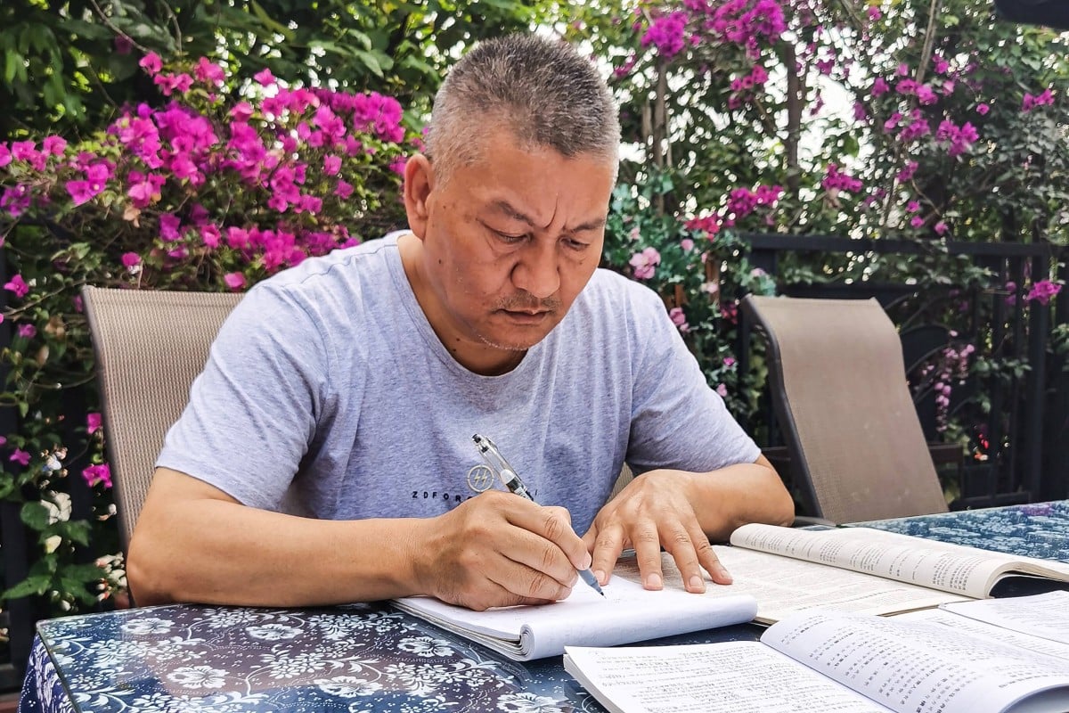 56-year-old Chinese Millionaire Sits For Country's Toughest Exam For ...