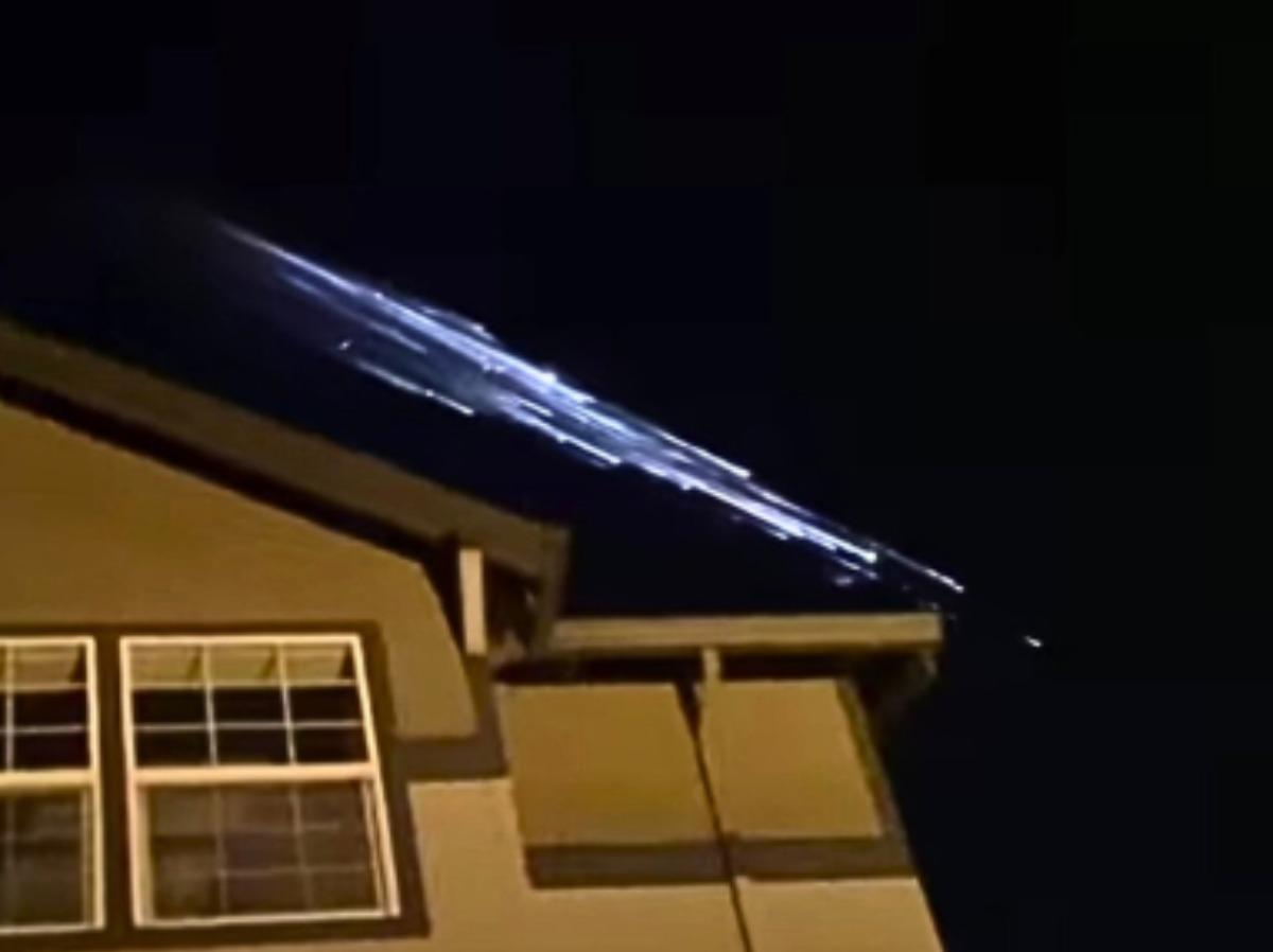 Man Captures Rocket Debris Falling Through Earth's Atmosphere On Cam
