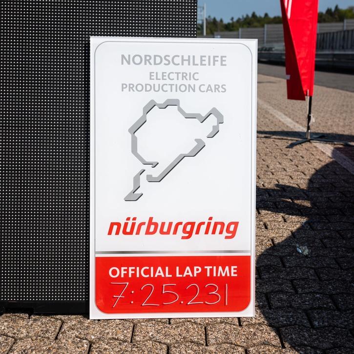 You Can’t Stop It: New Nürburgring EV Lap Record For Tesla’s Model S ...