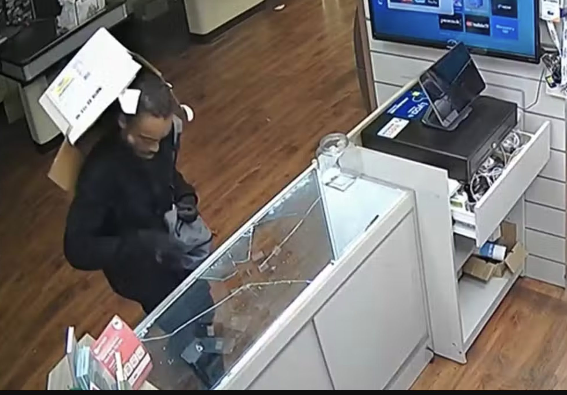 Box-wearing Thief Arrested While Getting Clear View Of Loot