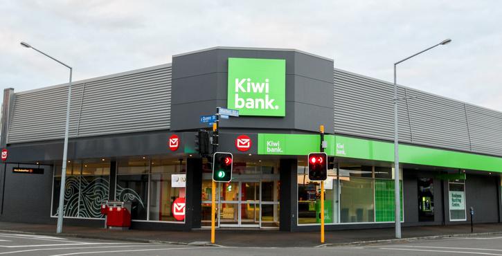 Bank Error Results In 6,000 Customers Losing Thousands Of Dollars In New Zealand