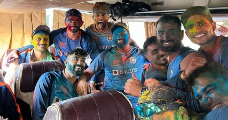 How Indian Cricket Team Celebrated Festival Of Colours
