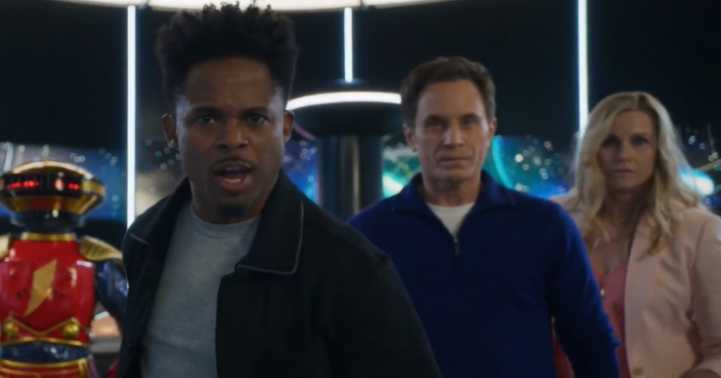 Nostalgia Galore! Power Rangers Make A Comeback, Trailer Brings Out ...