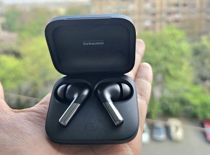 OnePlus Buds Pro 2 Review: Premium Earbuds That Tick All The Right Boxes
