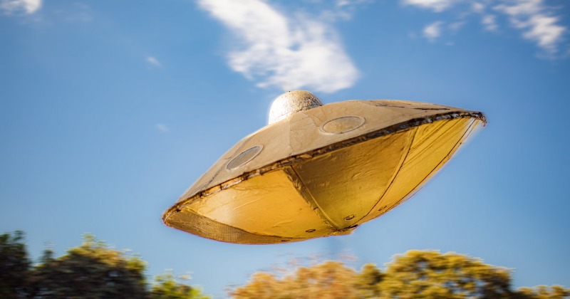 US: Pentagon Chief Says Alien Mothership In Our Solar System Possible