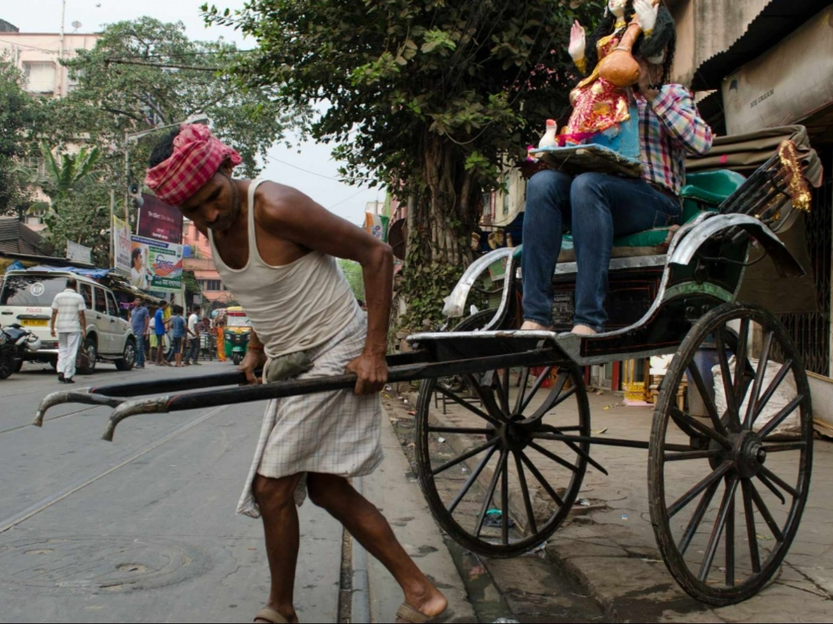 Hand-Pulled Rickshaws To Disappear? How Pandemic Inflicted A Great Blow ...