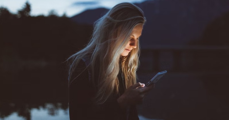 What Is Nomophobia And How It Is Affecting People