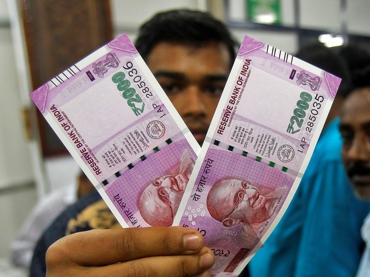 How RBI's Withdrawal Of ₹2,000 Notes Is Different From 2016's ...