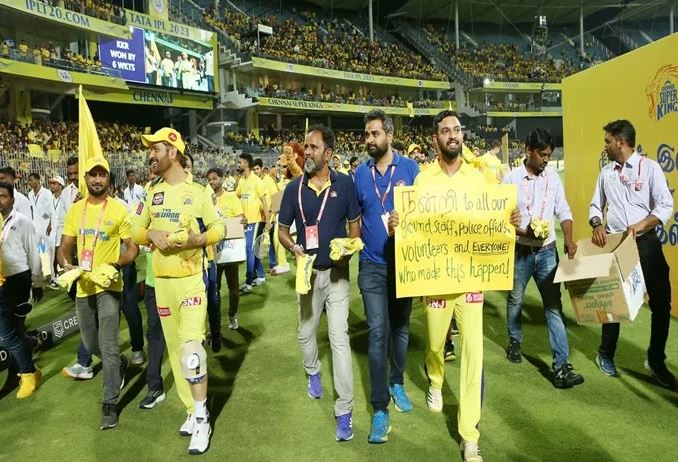 IPL 2023: Dhoni And CSK Thank Chennai Crowd, Captain Cool Gives ...