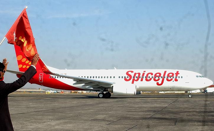 After Go First, Trouble Mounts For SpiceJet As Lessors Get Three Planes ...