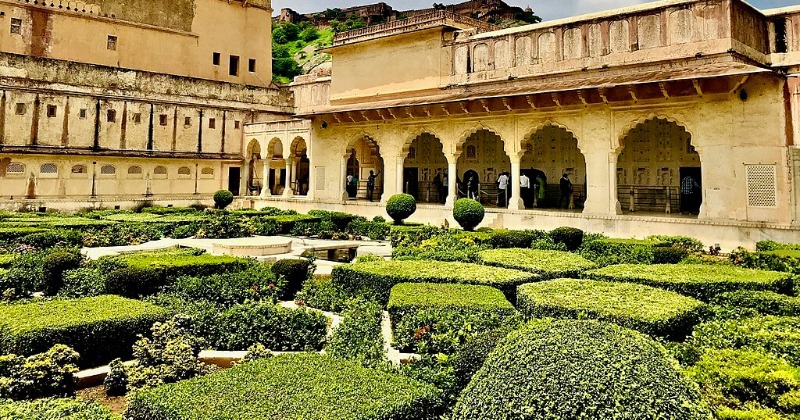 How To Design Islamic Garden