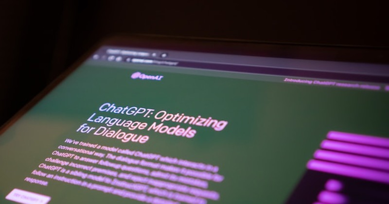 ChatGPT-4 Makes Spelling Mistake, Image Goes Viral