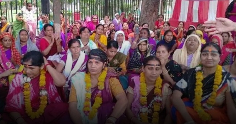 Ground Report: MP में आशा कार्यकर्ता मार्च से हड़ताल पर, ग्रामीण इलाकों में नहीं बच पा रही जच्जा ...