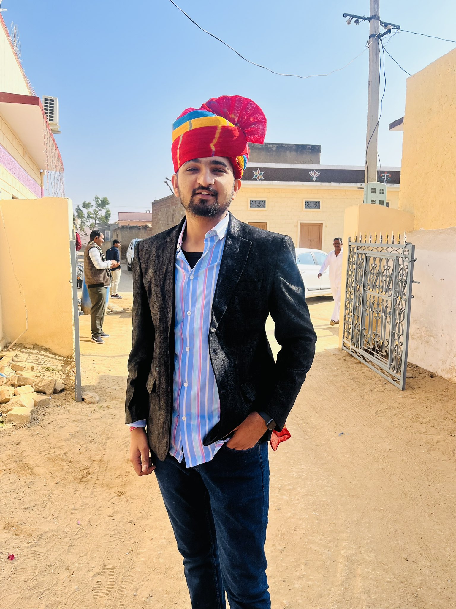 कंडक्टर पिता नहीं भेज पाए कोचिंग, बेटे ने नौकरी कर सीखा Computer, आज ...