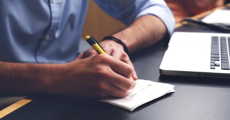 This Is Why Most People Are Right-Handed!