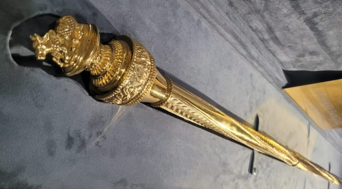 What is Sengol क्या है नए संसद भवन में रखा जाने वाला Sengol, चोल वंश से ...