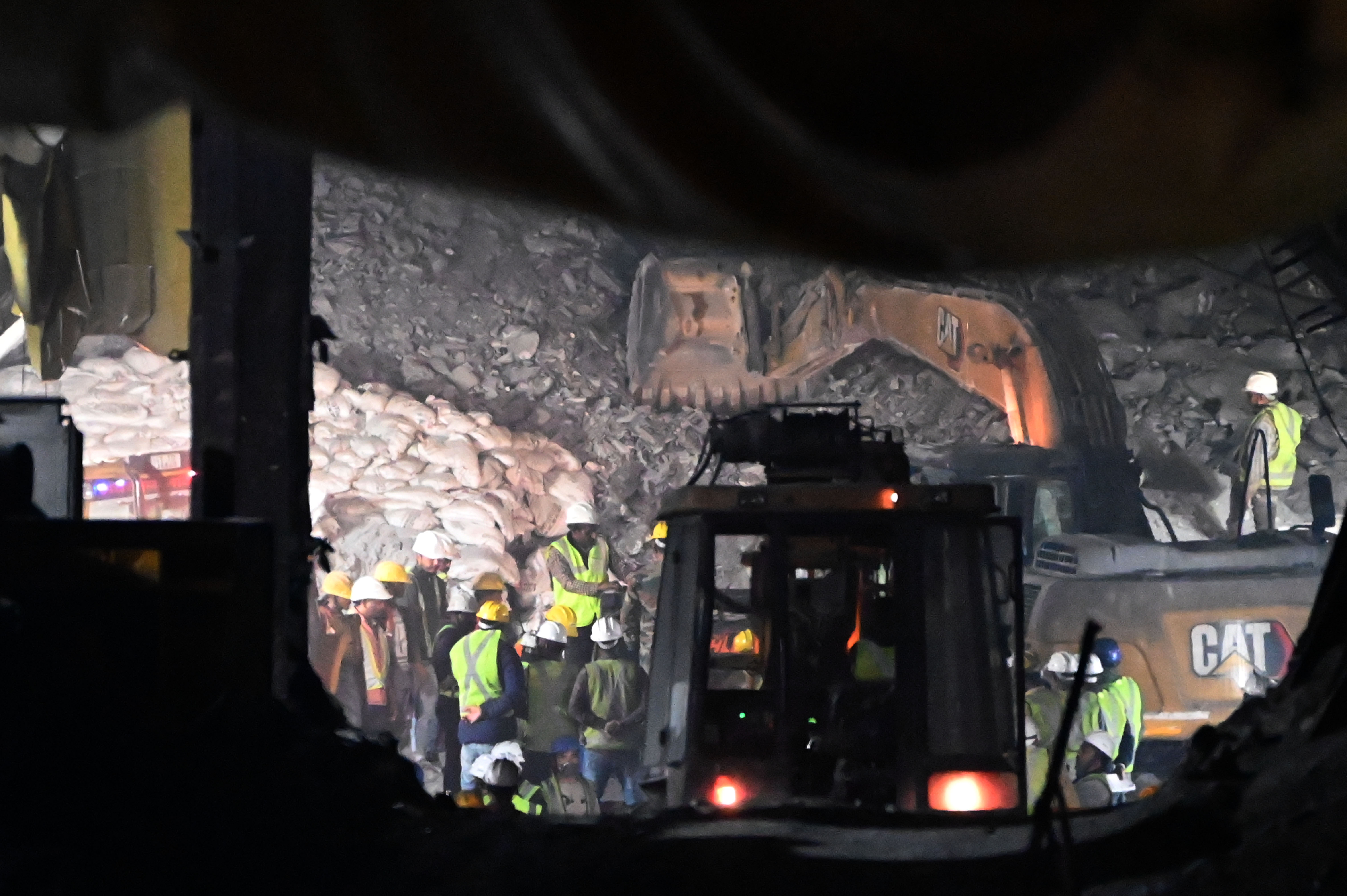 Uttarkashi Tunnel Collapse: No Light At The End Of Tunnel Yet For 40 ...