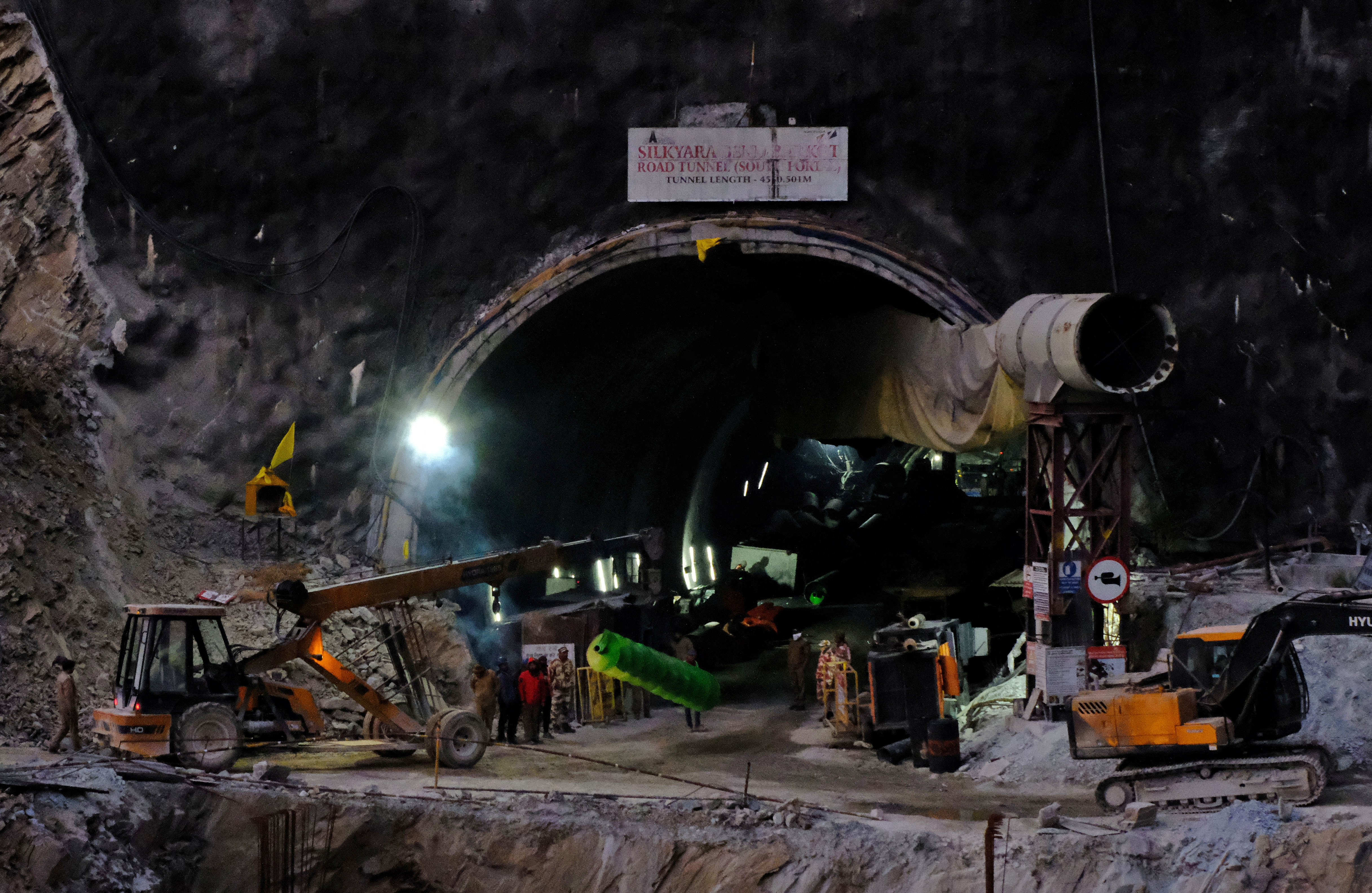 Uttarkashi Tunnel Rescue: Auger Machine 'Busted', Other Options Being ...
