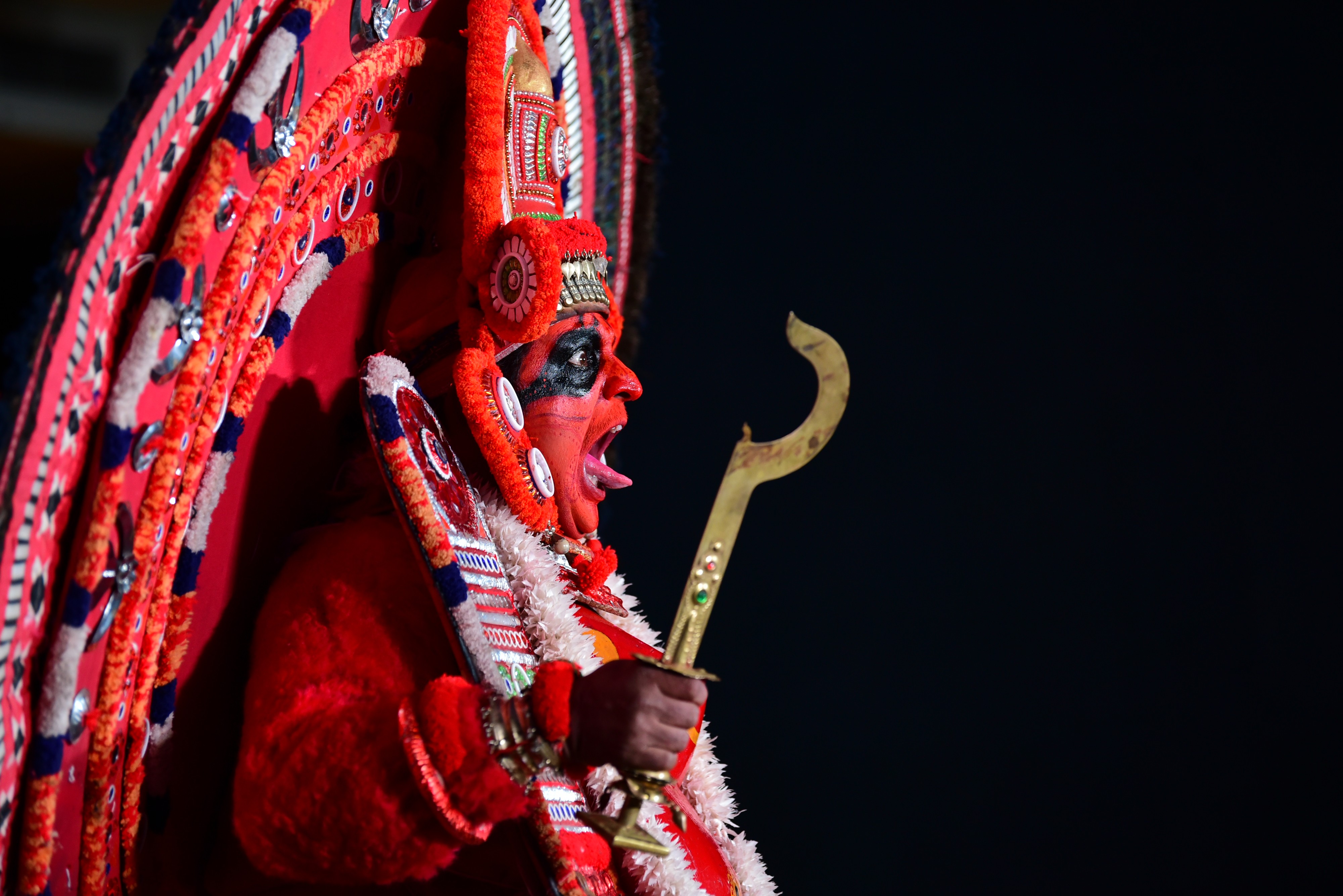 It's Theyyam Season In Kerala: Here's How You Can See The Living ...