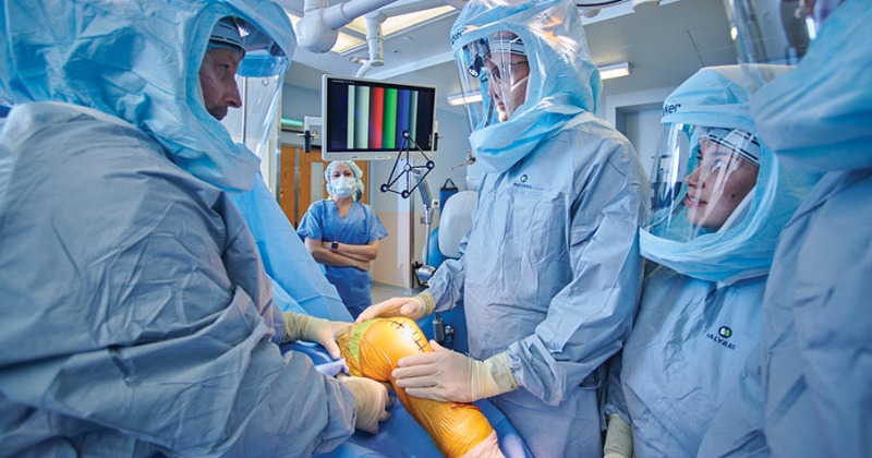 Look Out for These Signs: Your Parent May Require Joint Replacement Surgery