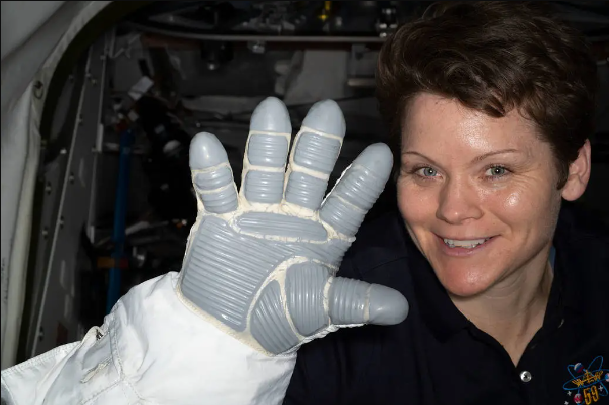 The Surprising Effect Of Space Conditions On Astronauts' Hands