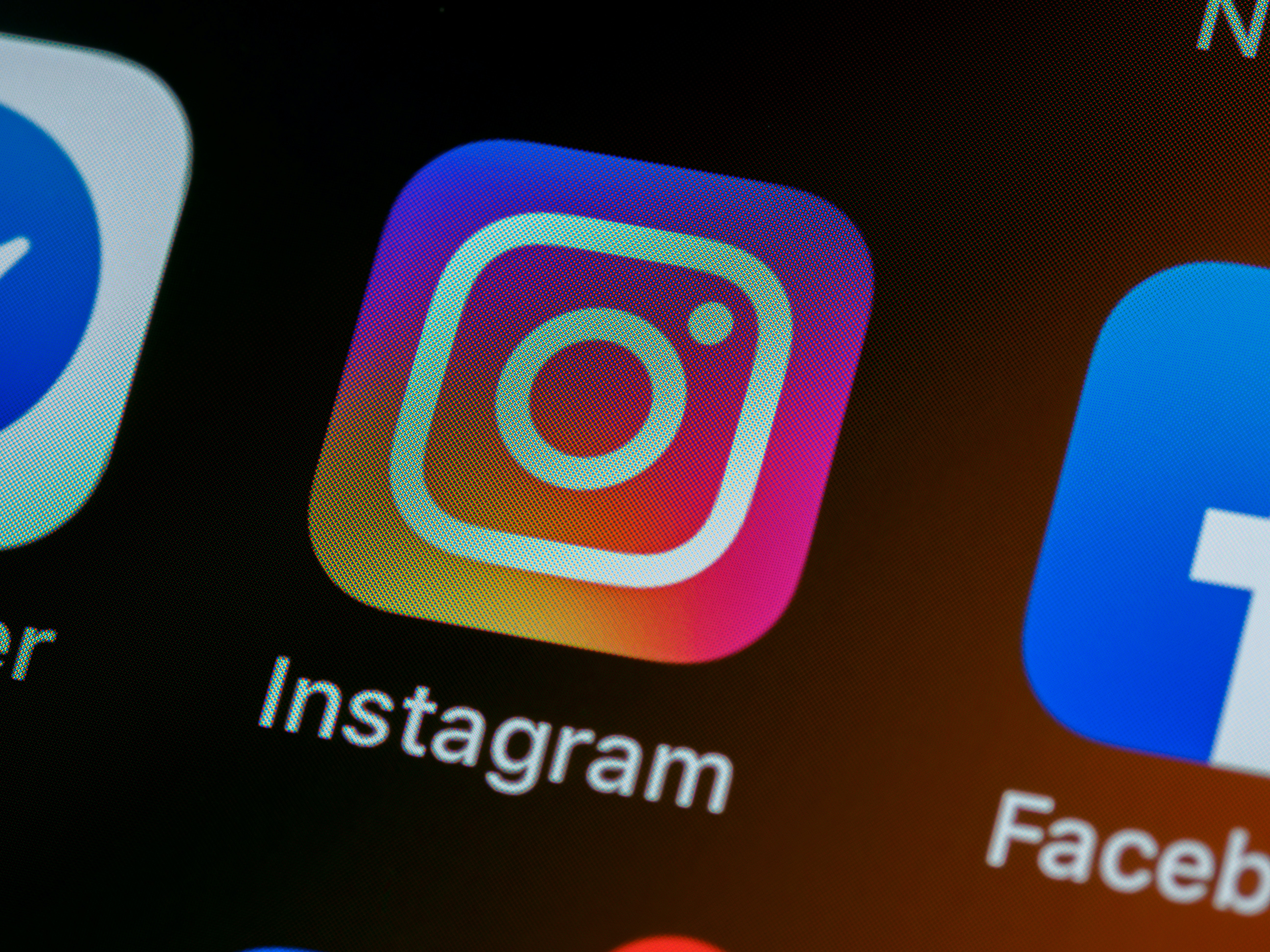 How To Enable Quiet Mode On Instagram For A Better Night's Sleep
