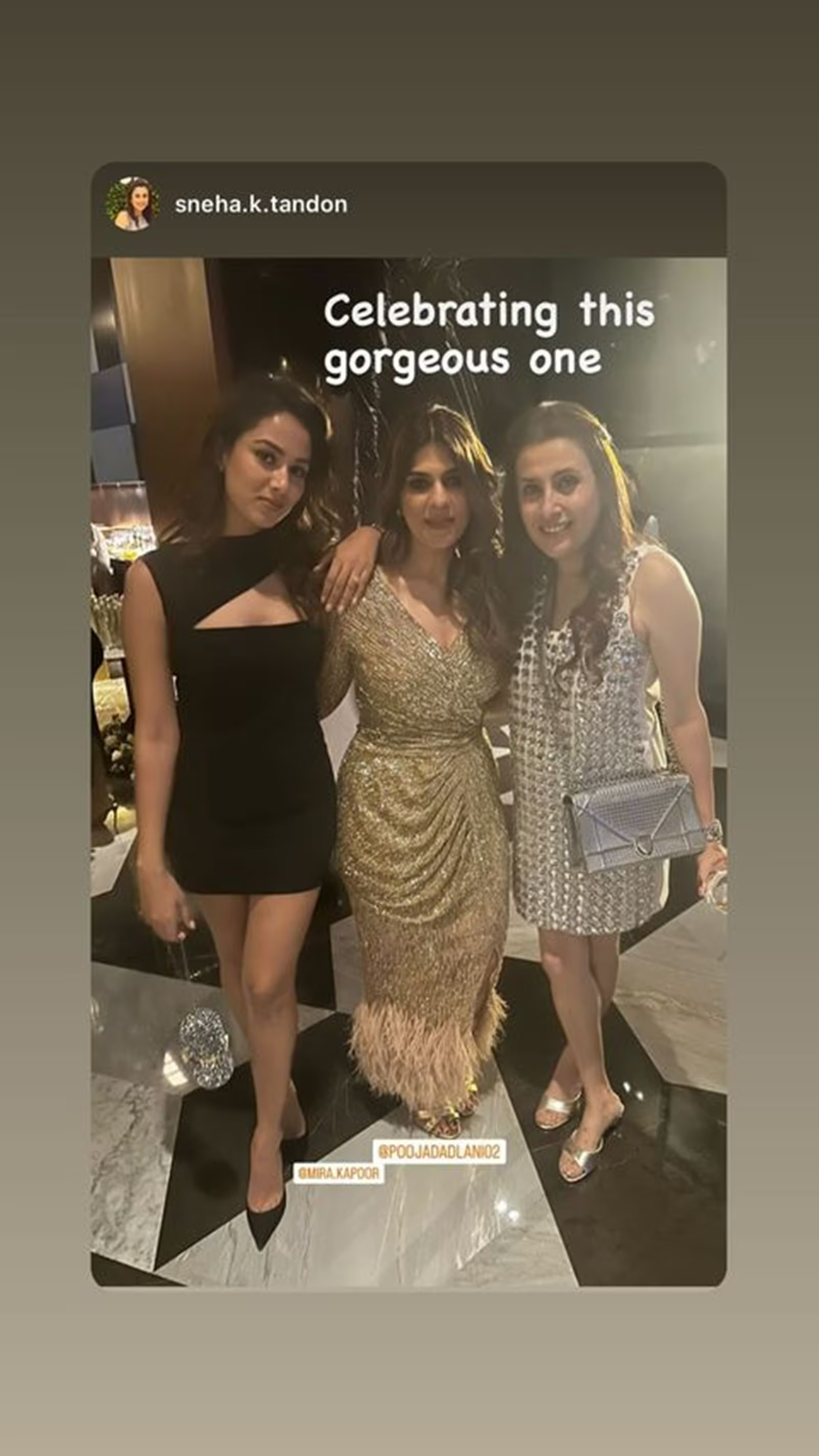 Inside SRK's 58th Birthday: Ranveer Singh Turns DJ, Mona Singh Receives ...