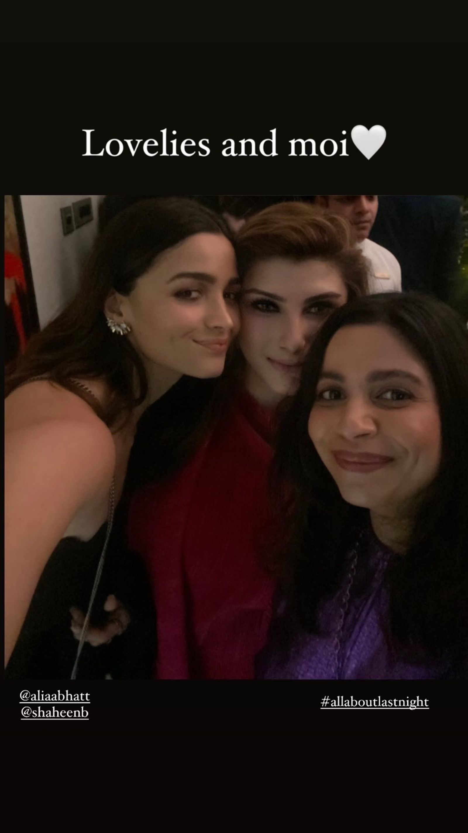 Inside SRK's 58th Birthday: Ranveer Singh Turns DJ, Mona Singh Receives ...