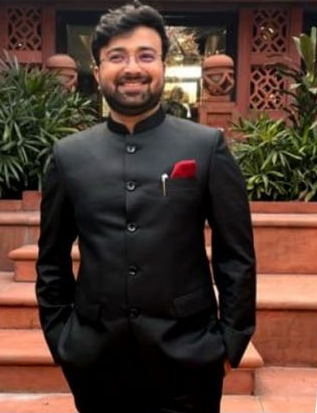 IFS Pawan Gupta Success Story: वो इंजीनियर जिसने 5 बार फ़ेल होने के बाद भी हार नहीं मानी, IFS ...