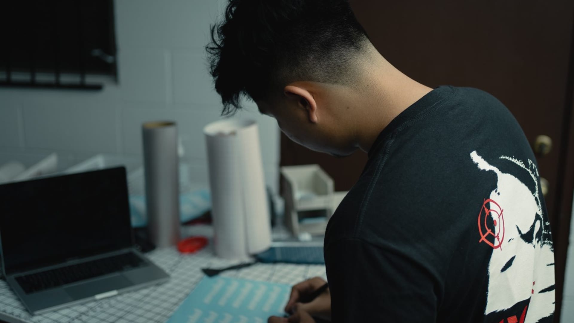 How This 21YO's Side Hustle Has Earned Him $1 Million In Two Years