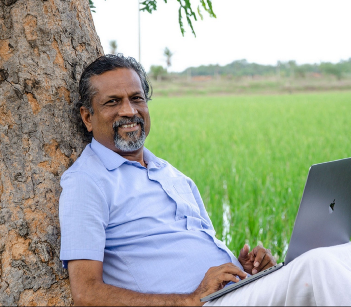 Zoho Corporation Founder Sridhar Vembu Success Story: साइकिल चलाने वाला ...