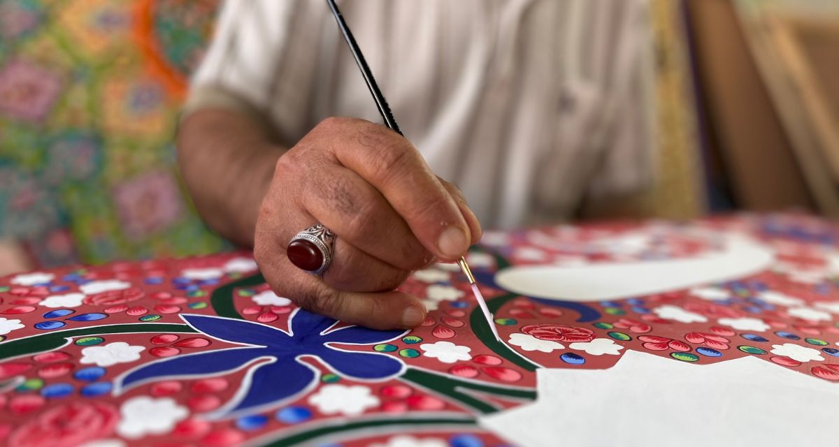 Kashmiri Paper Mache Version 2 Inspires Youth, Brings Income To Artists
