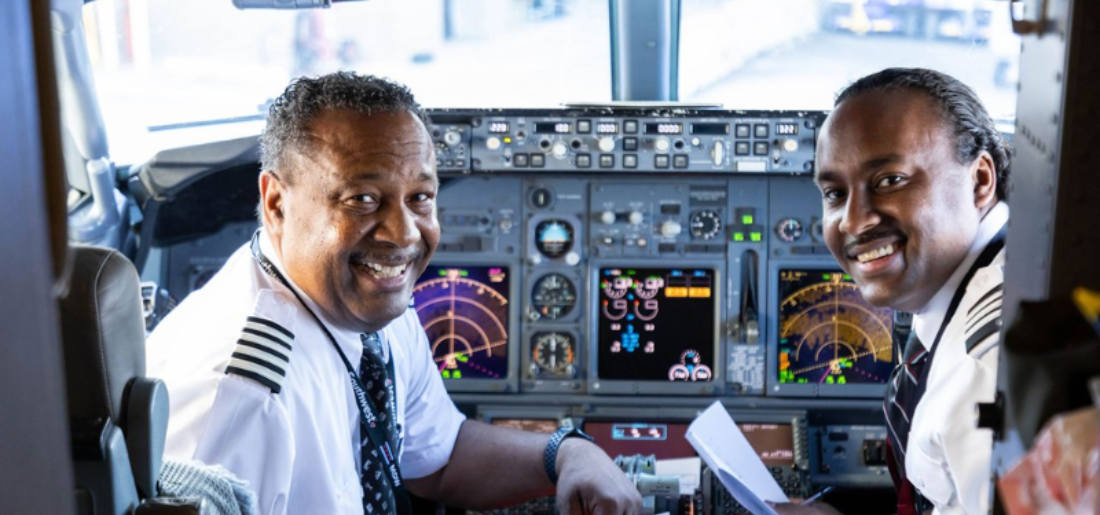 Pilot Dad And Son Recreate 29-year-old Picture