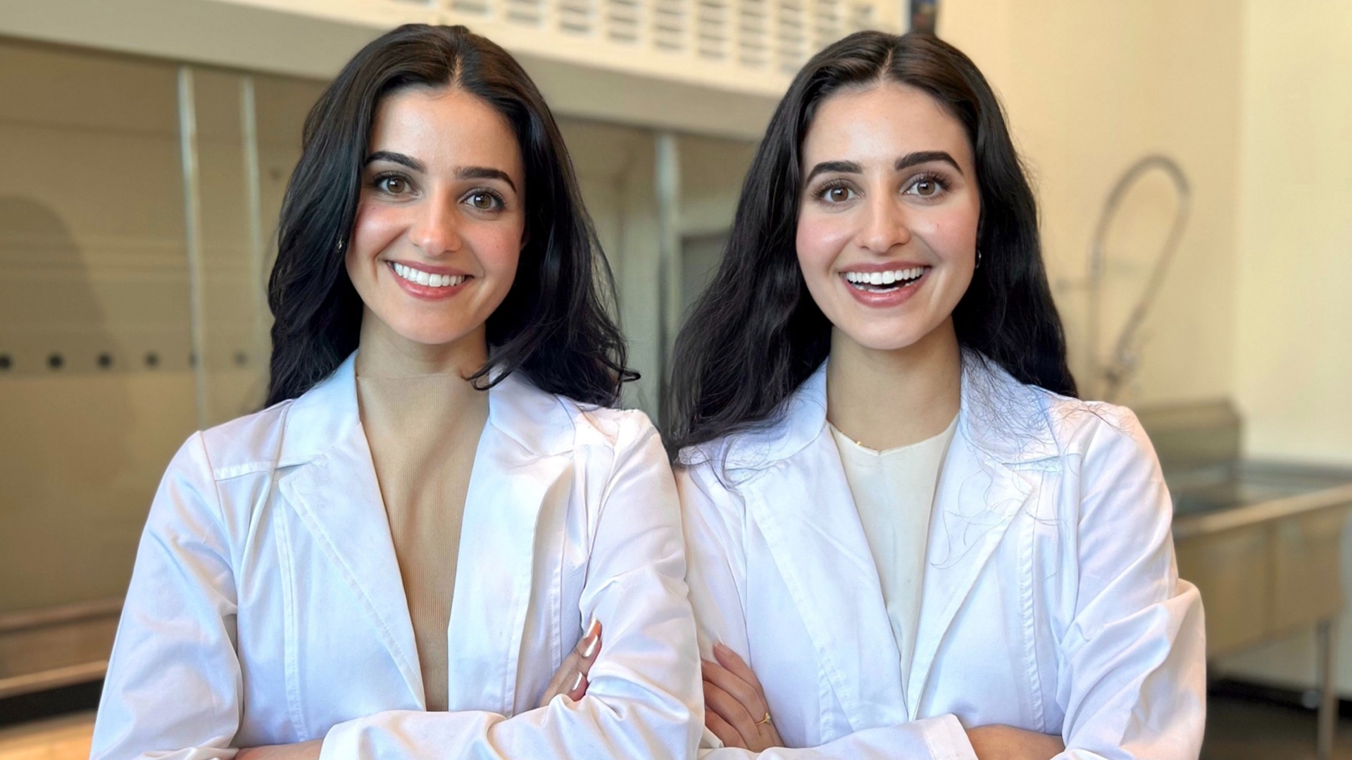 क्या हवा से कपड़े बन सकते हैं? US की Twin Sisters का Startup Rubi Lab ...