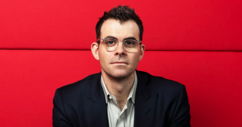 Instagram Head Adam Mosseri Success Story: रेस्टोरेंट में वेटर थे ...